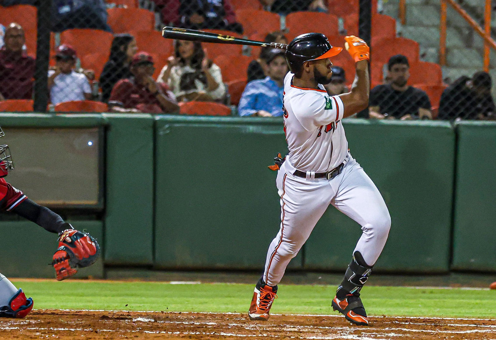 Manolitoenelplay:: Bryan De la Cruz y los Toros arrancan Round Robin ...