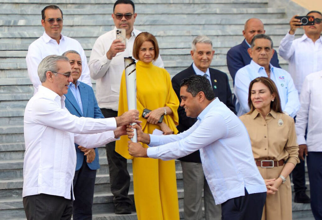Manolitoenelplay:: Presidente Abinader oficializa el inicio de la ruta ...
